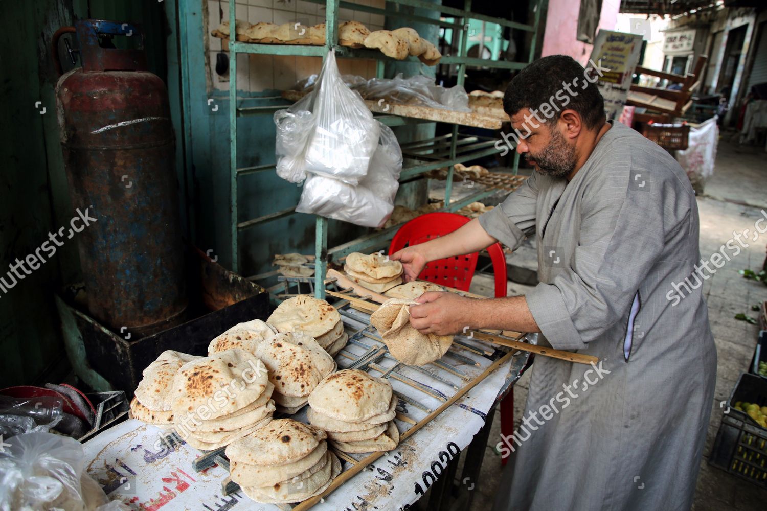 Egyptian Baker Arranges Bread Bakery Cairo Editorial Stock Photo ...
