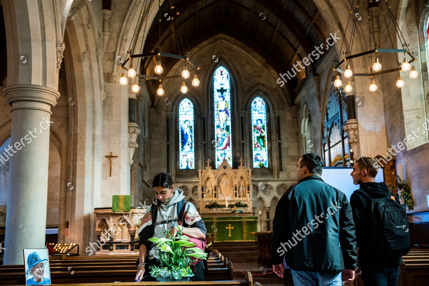 Visitors Pay Their Respect Pray Write Editorial Stock Photo - Stock ...