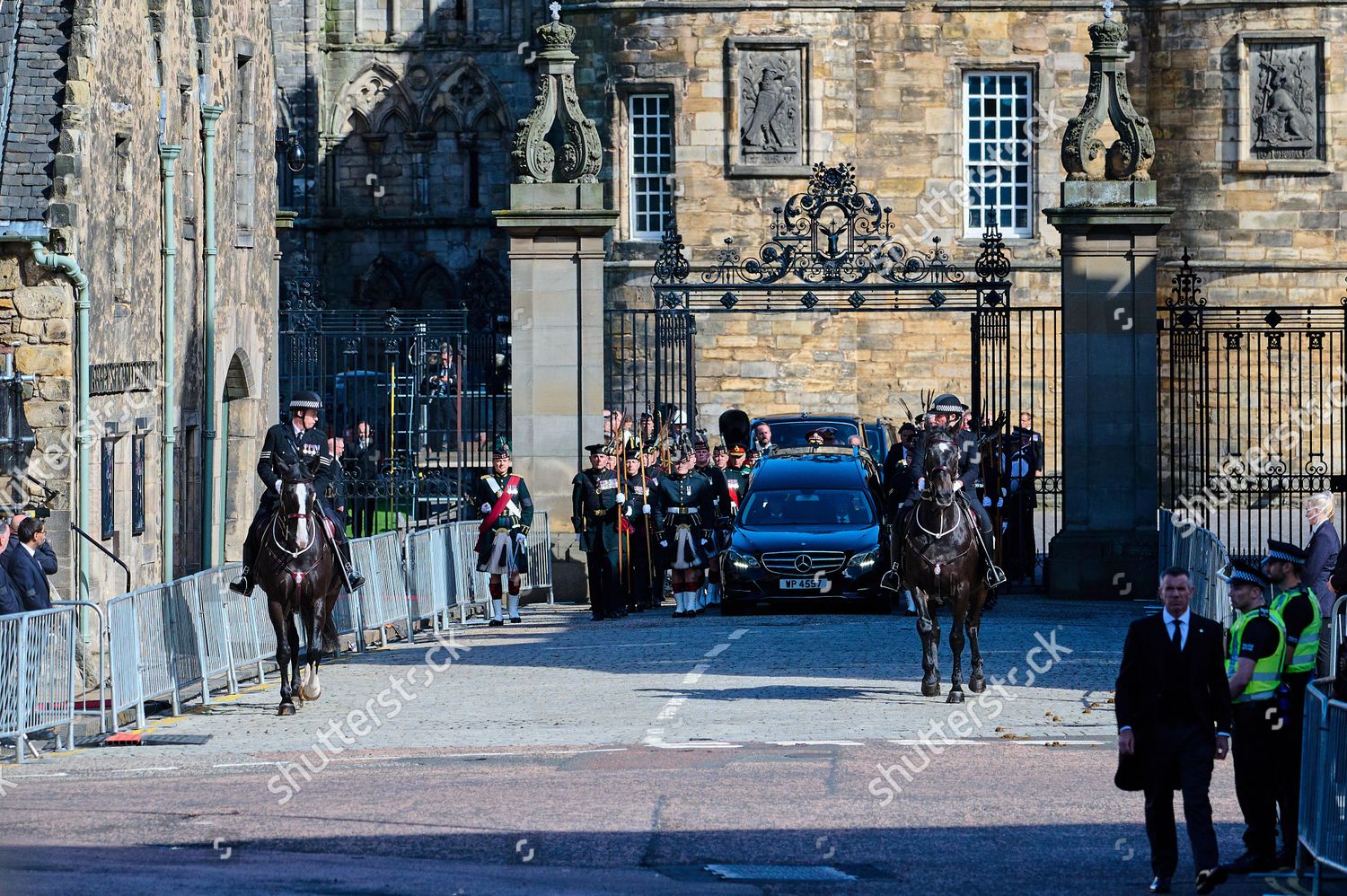 Hearse Carrying Queens Coffin Emerges Gates Editorial Stock Photo ...