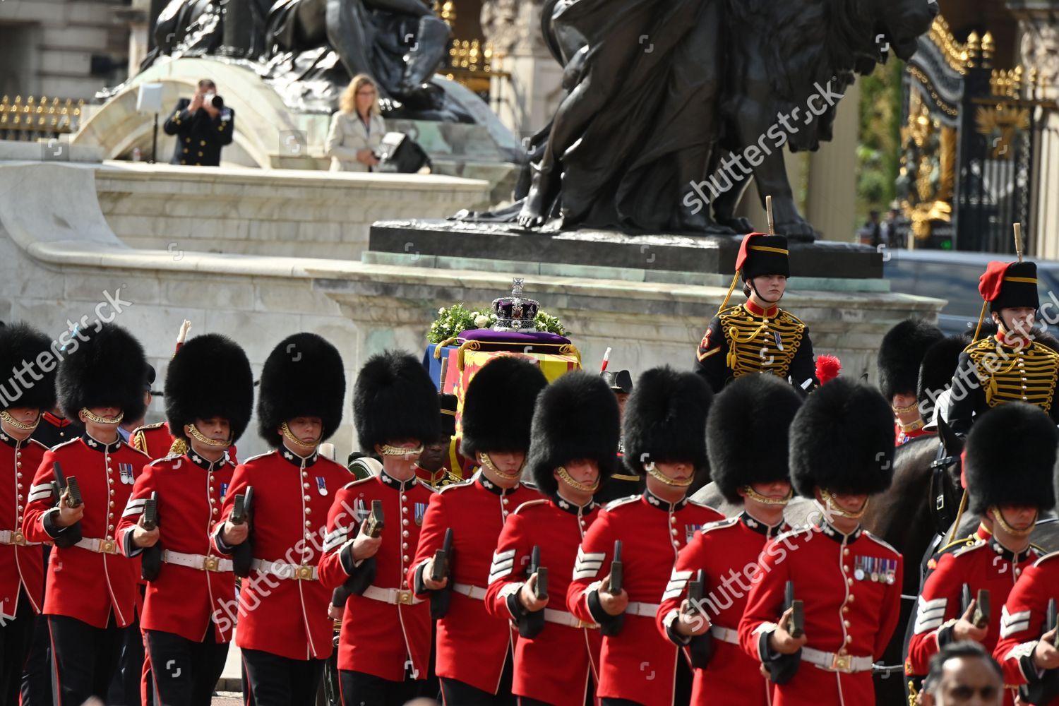 Coffin Queen Elizabeth Ii Departs Buckingham Editorial Stock Photo ...