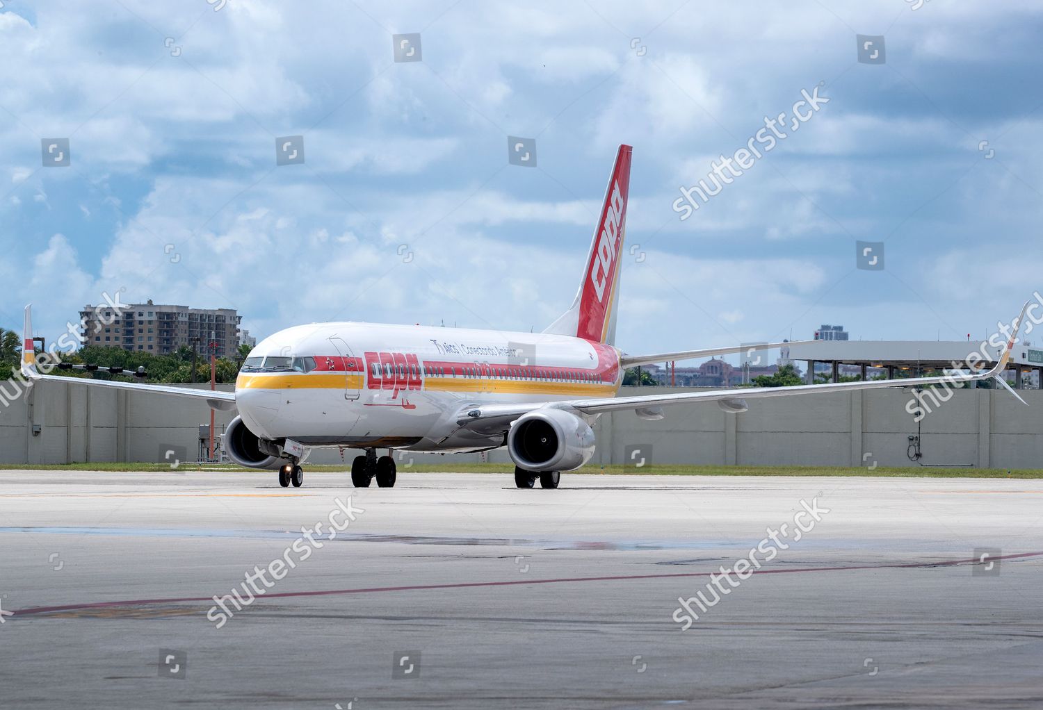 Boeing 737800 Special Commemorative Livery Debuting Editorial Stock ...