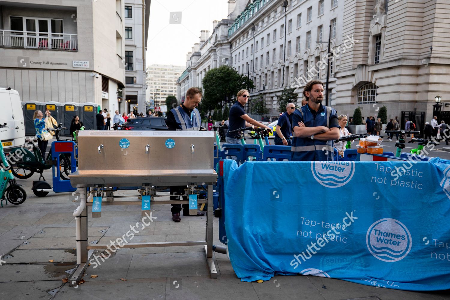 Drinking Water Station By Thames Water Editorial Stock Photo - Stock ...