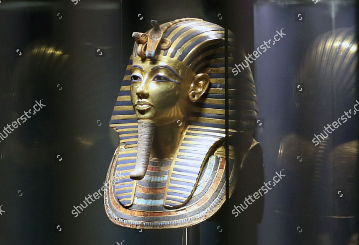 Golden Mask King Tutankhamun On Display Editorial Stock Photo - Stock ...