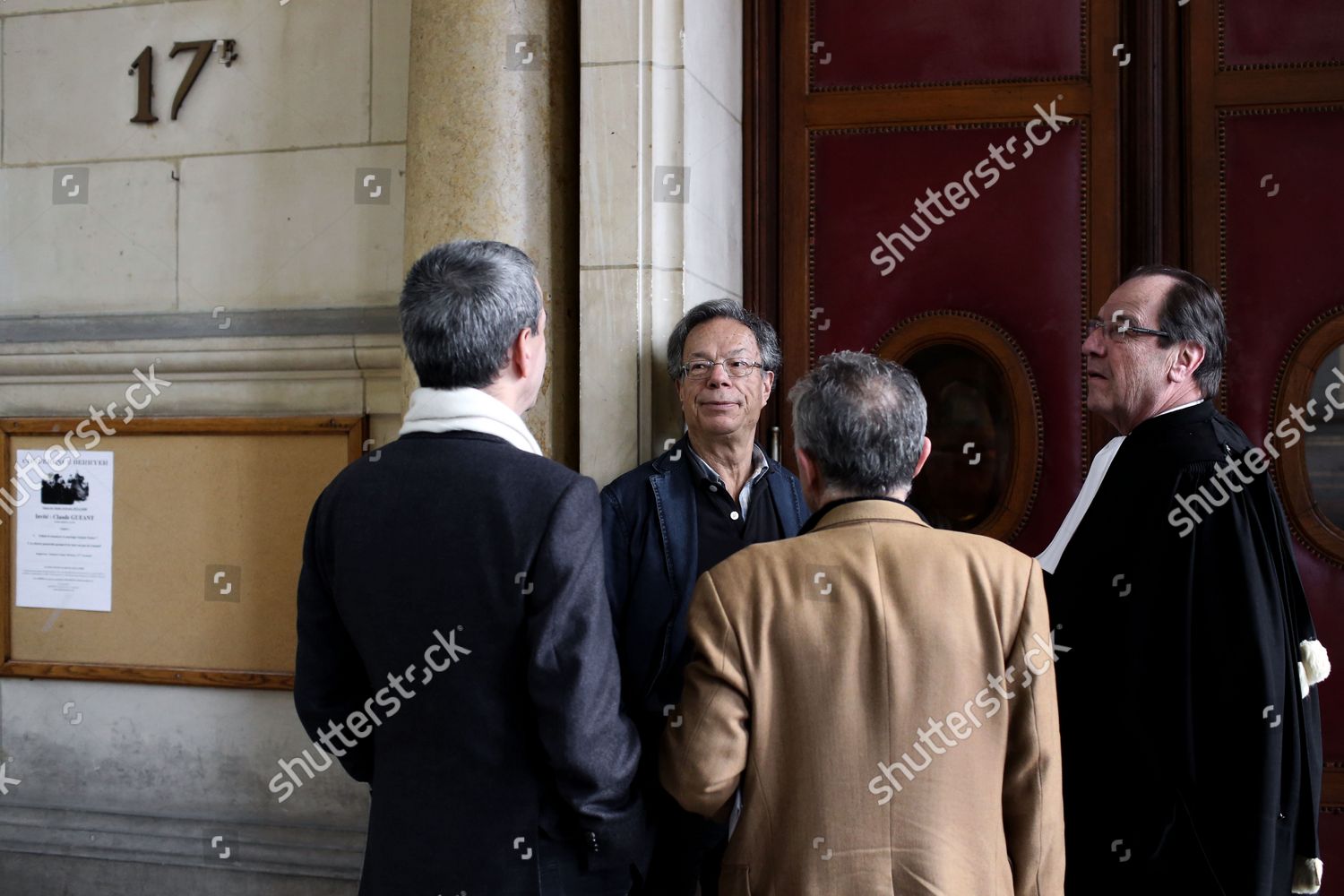 Journalist Newspaper Le Canard Enchaine Michel Editorial Stock Photo ...