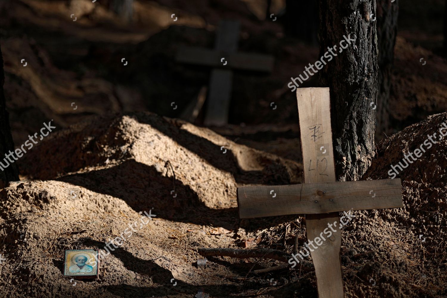 Exhumed Graves Pictured Burial Site Izyum Editorial Stock Photo - Stock ...