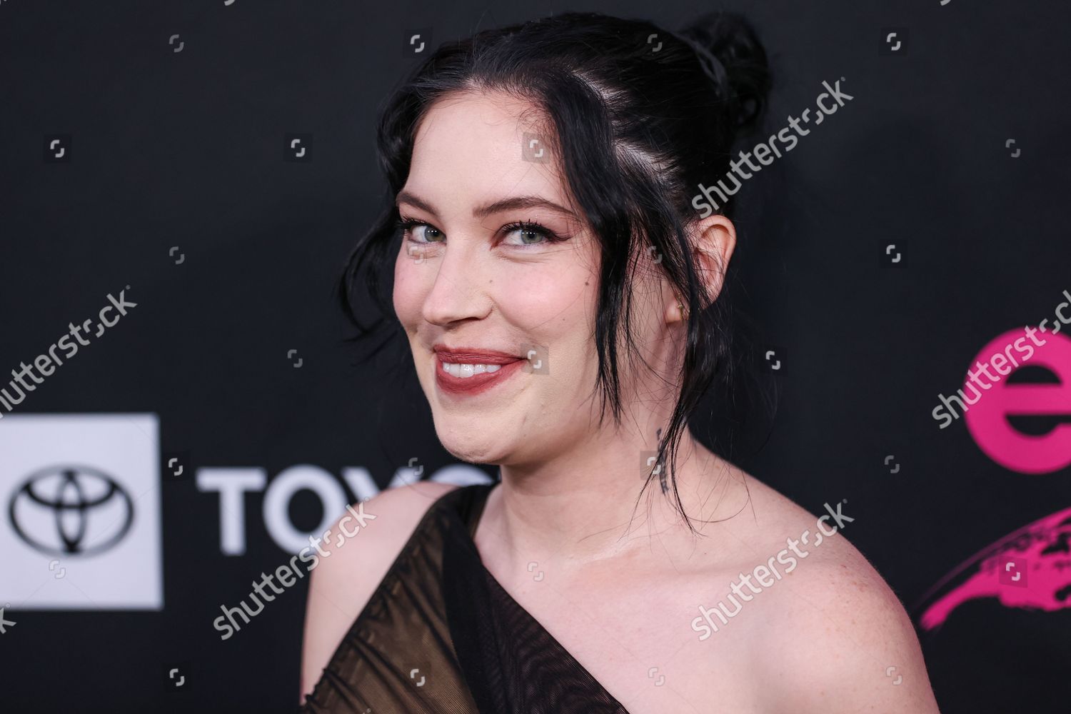 British Singer Bishop Briggs Sarah Grace Editorial Stock Photo - Stock ...