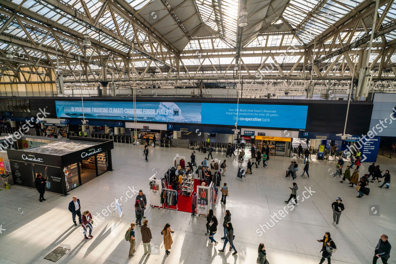Electronic Board Waterloo Station Display Adverstising Editorial Stock ...