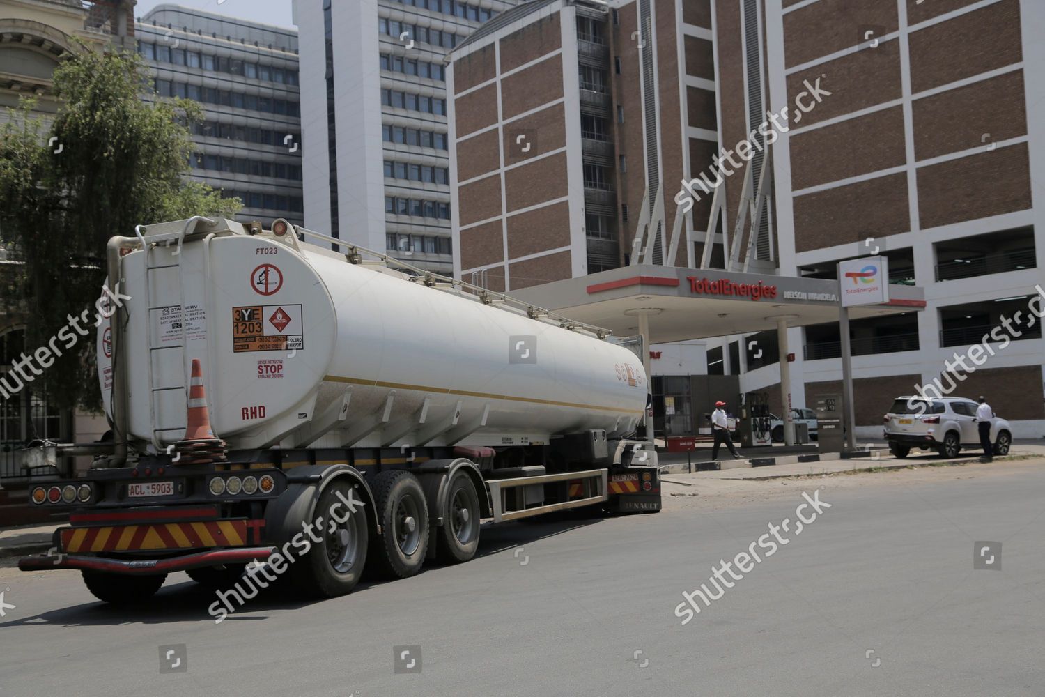 Fuel Tanker Arrives Fuel Station Offload Editorial Stock Photo - Stock ...
