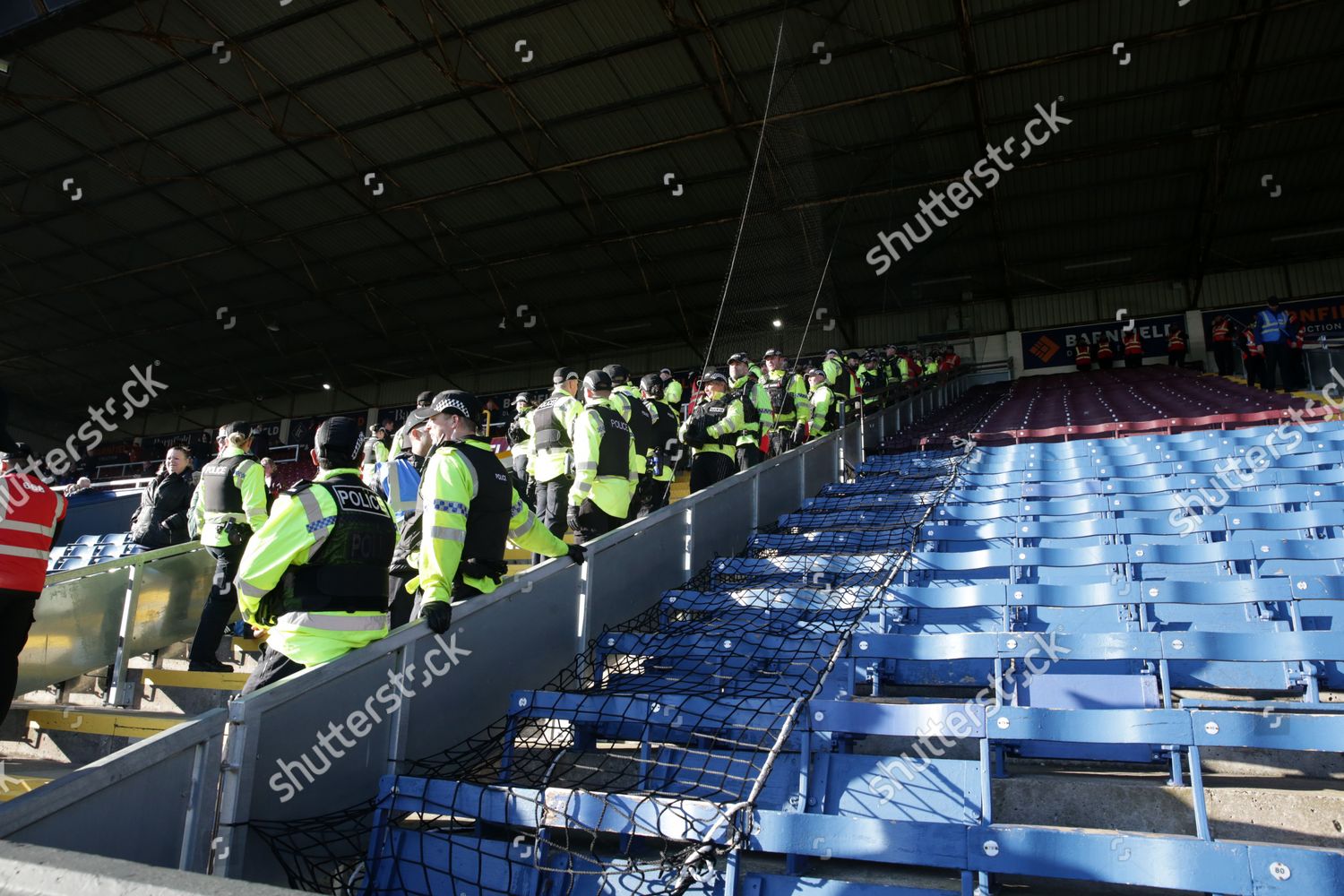 Large Police Presence Security Netting Segregating Editorial Stock ...