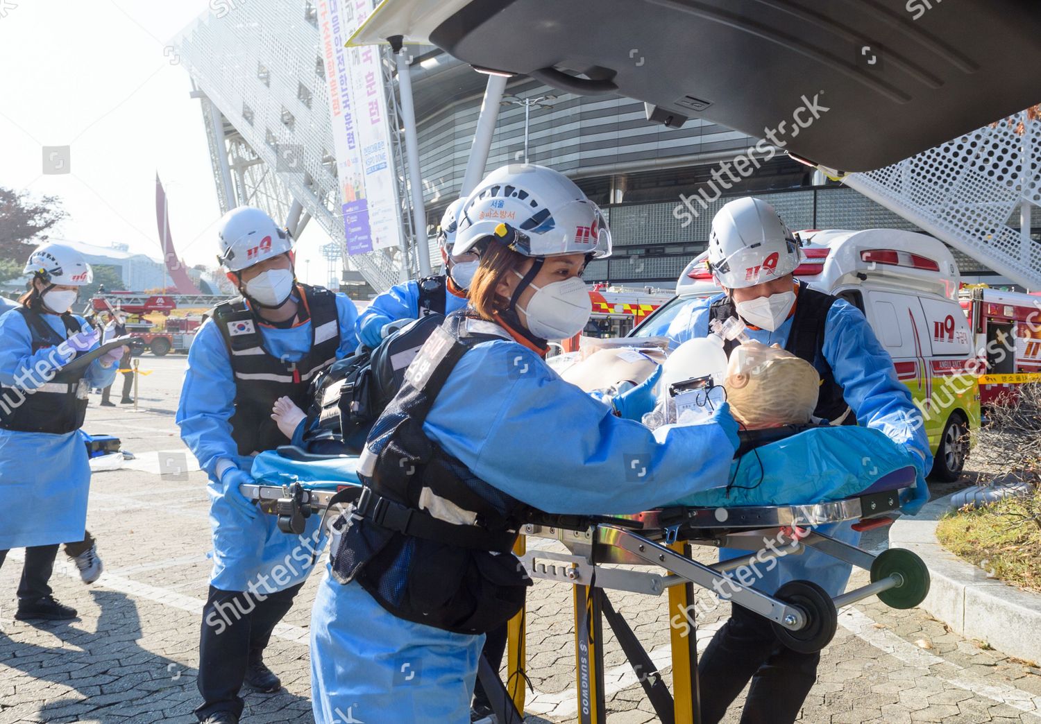 Disaster Medical Team Conducting Patient Classification Editorial Stock ...