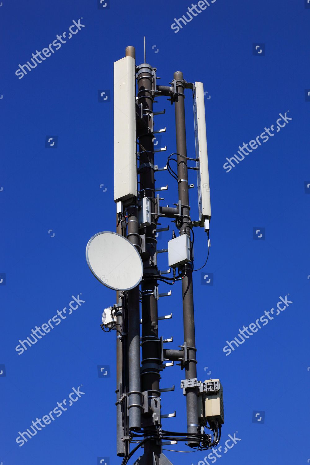 Transmission Mast Directional Radio Antenna Antennas Editorial Stock ...