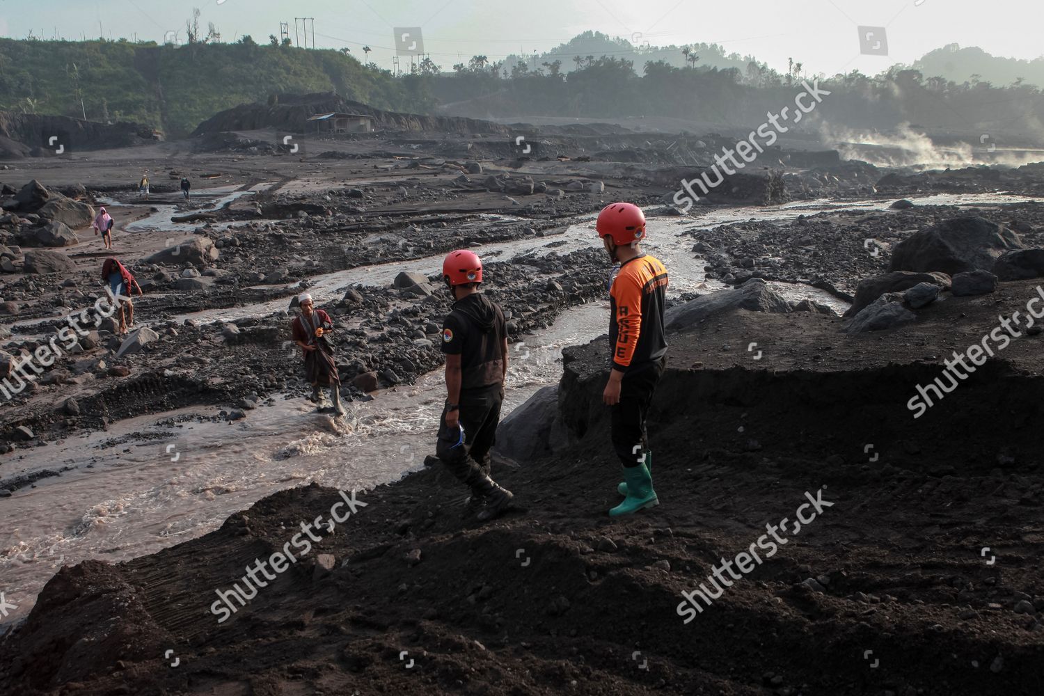Rescuers Help Villagers Evacuate After Eruption Editorial Stock Photo ...