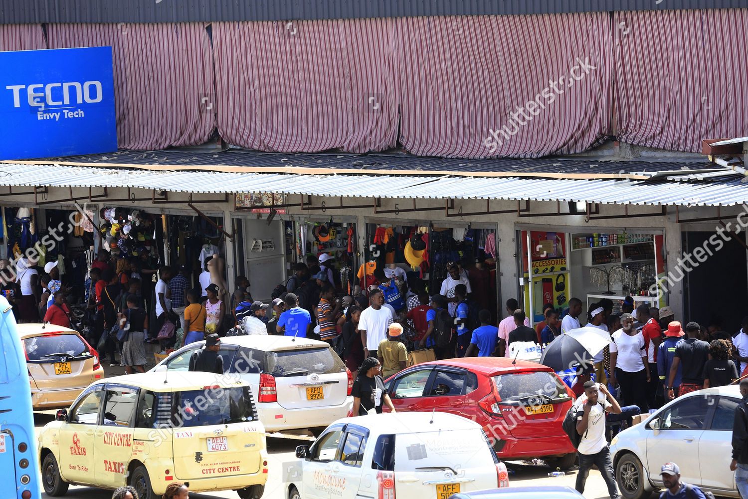 Members Public Throng Shops Downtown Harare Editorial Stock Photo ...