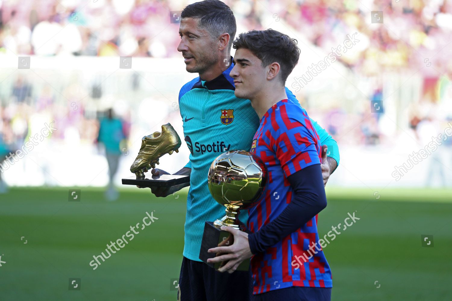 Robert Lewandowski Golden Boot Gavi Golden Editorial Stock Photo ...