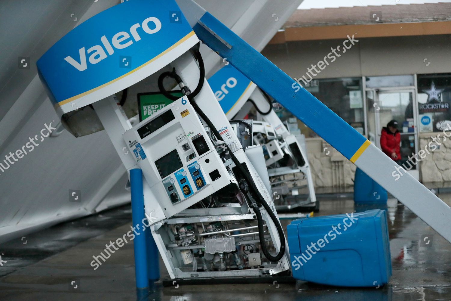 Canopy Valero Gas Station Toppled Over Editorial Stock Photo - Stock ...