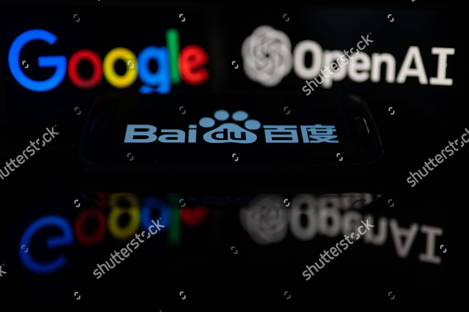 Openai Vs Google Ai Vs Baidu - Foto de stock de contenido editorial ...