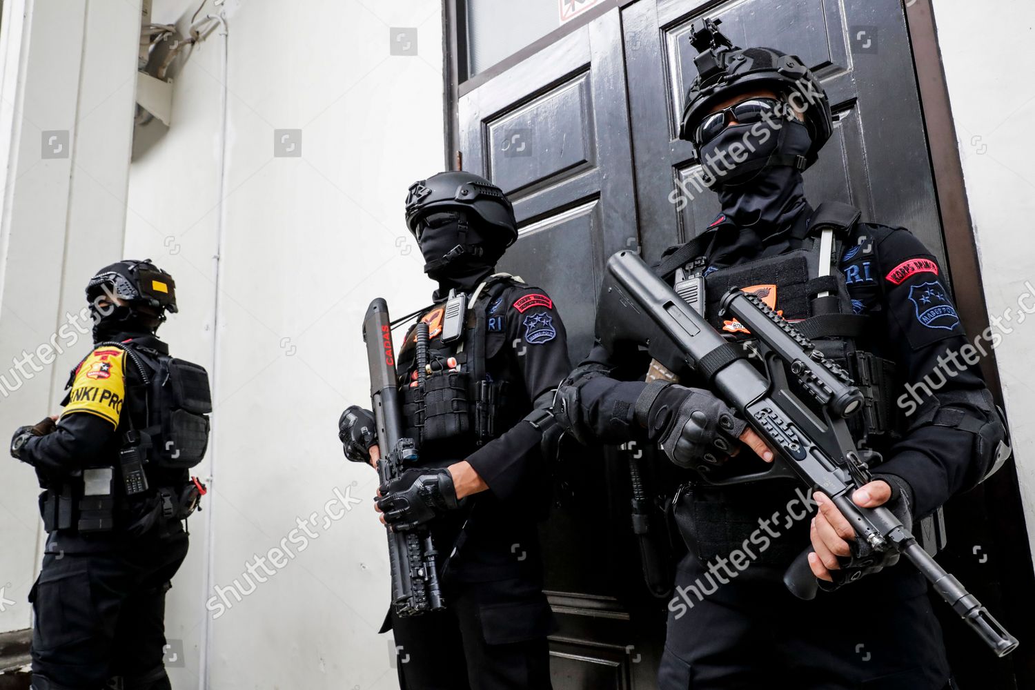 Police Officers Stand Guard Outside Court Editorial Stock Photo - Stock ...