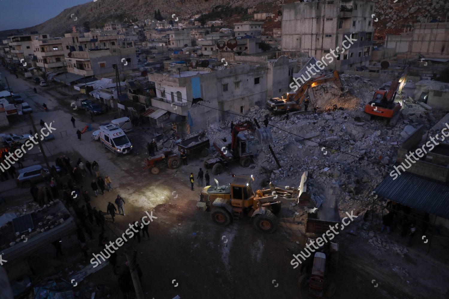 Volunteers Rescue Survivors Trapped Under Rubble Editorial Stock Photo ...