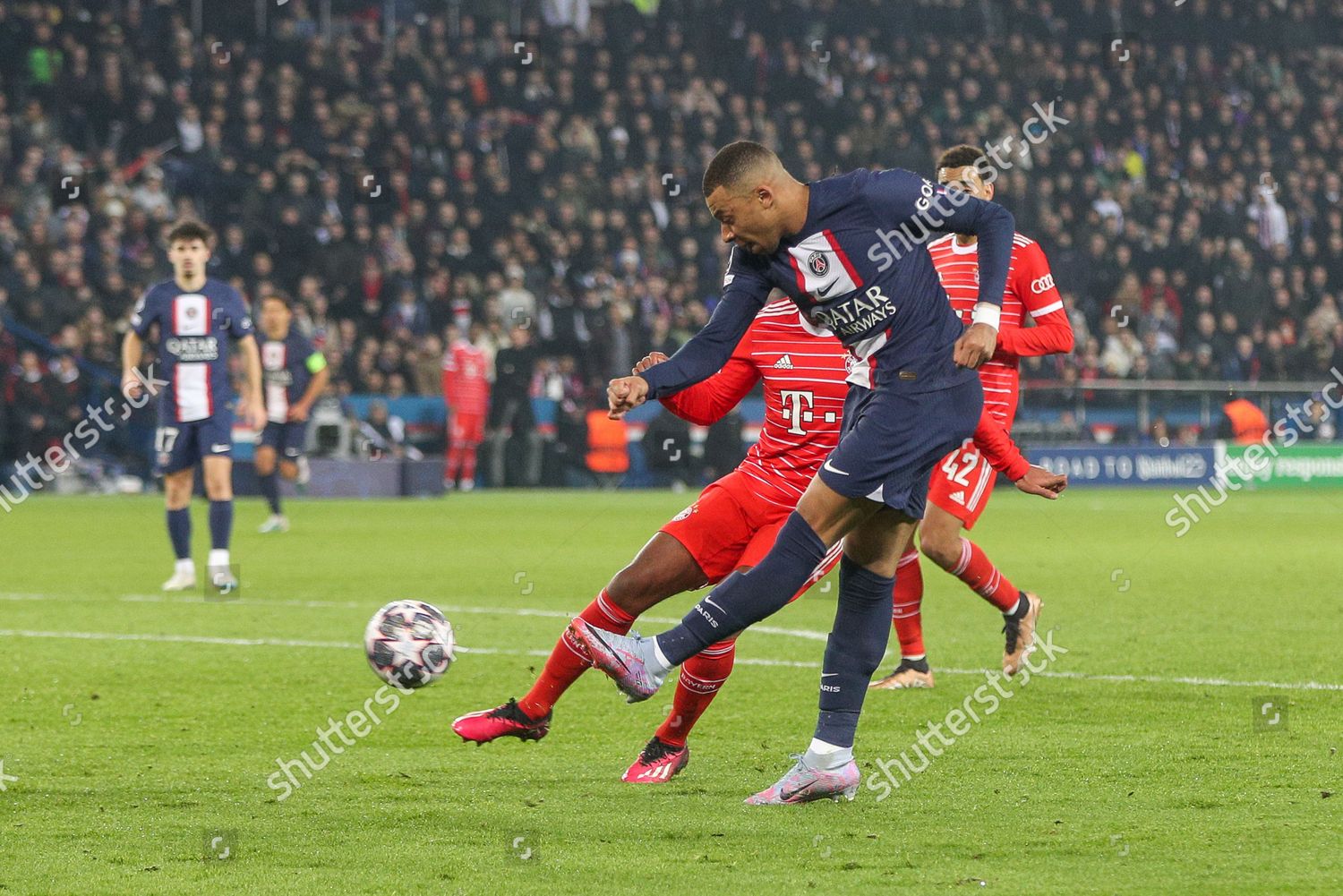 Kylian Mbappe 7 Paris Saintgermain Shooting Editorial Stock Photo ...