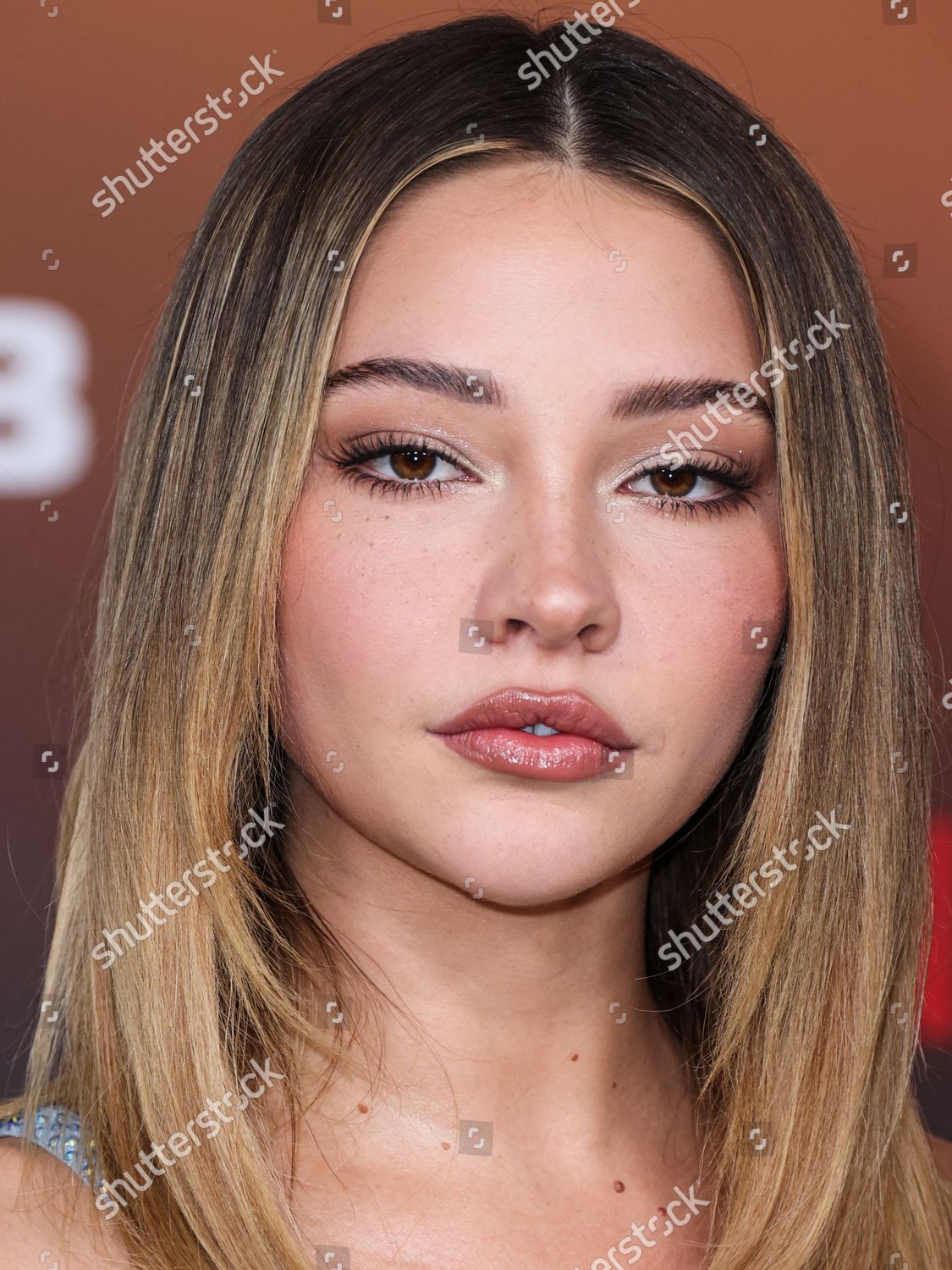 American Actress Model Madelyn Cline Arrives - Foto de stock de contenido editorial: imagen de ...