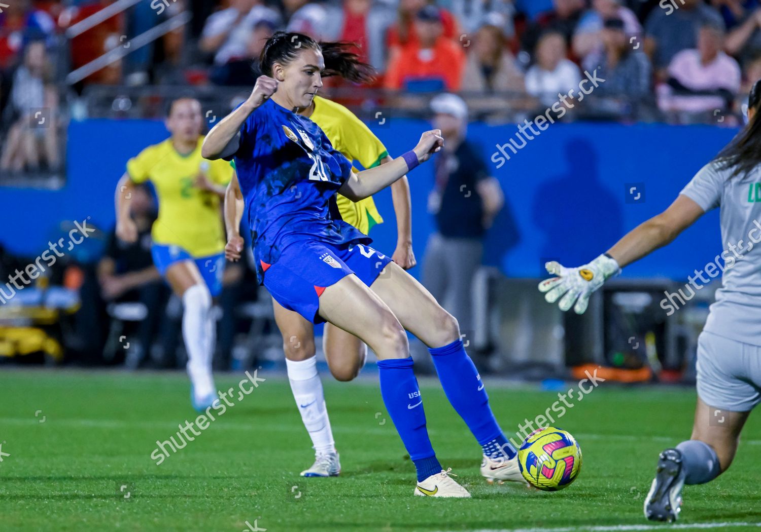 Us National Team Midfielder Taylor Kornieck Editorial Stock Photo ...