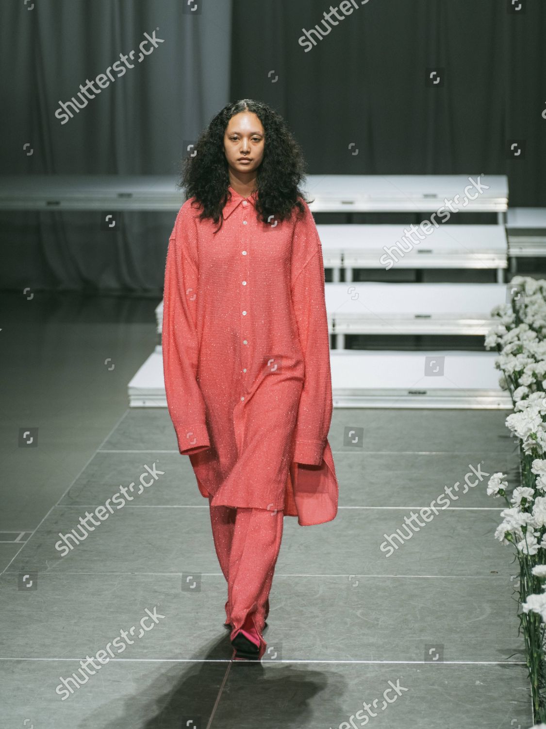 Model Presenting Creation 2023 Autumnwinter Collection Editorial Stock ...