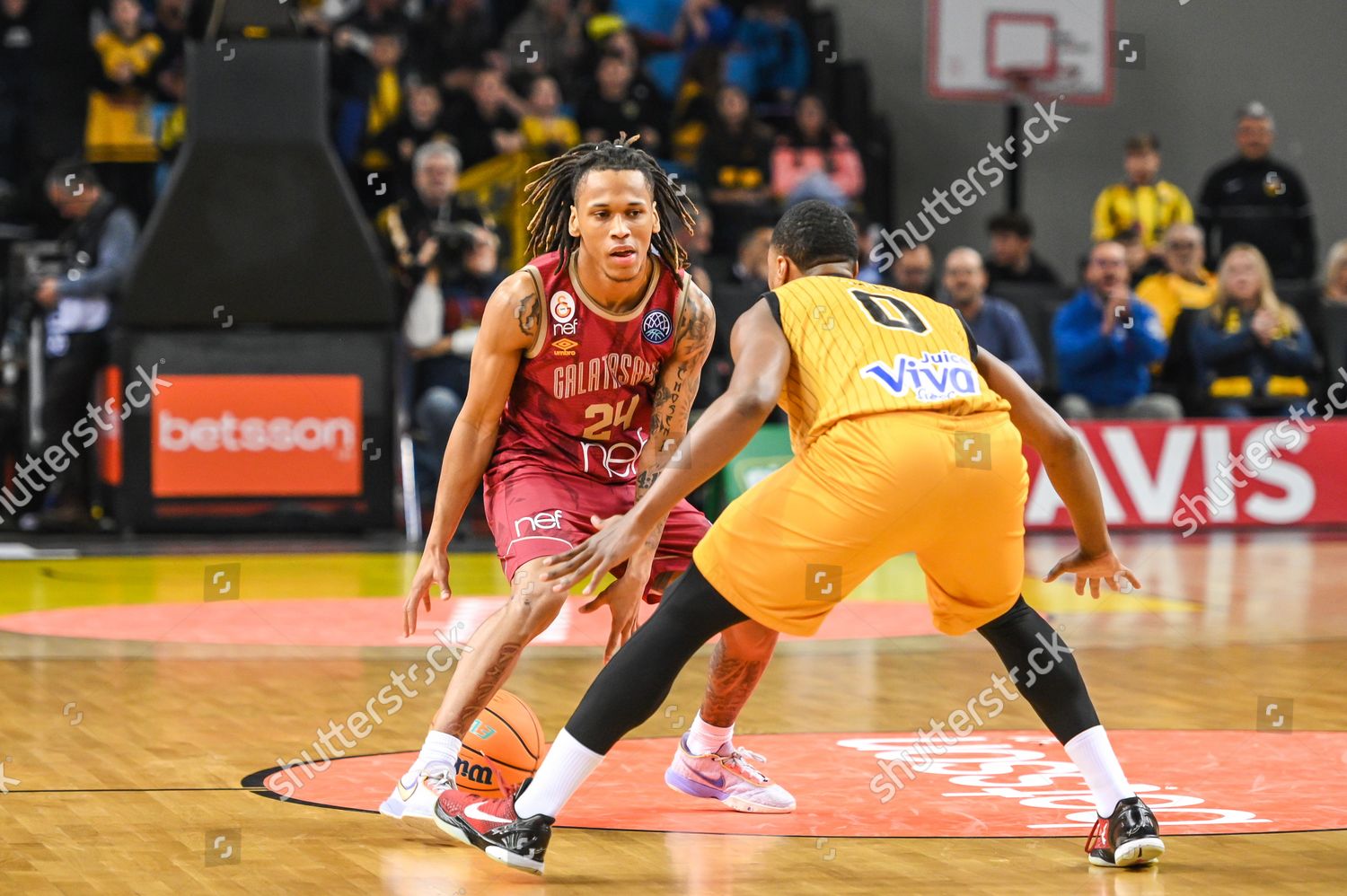 24 Daron Russell Galatasaray Nef During Editorial Stock Photo - Stock ...