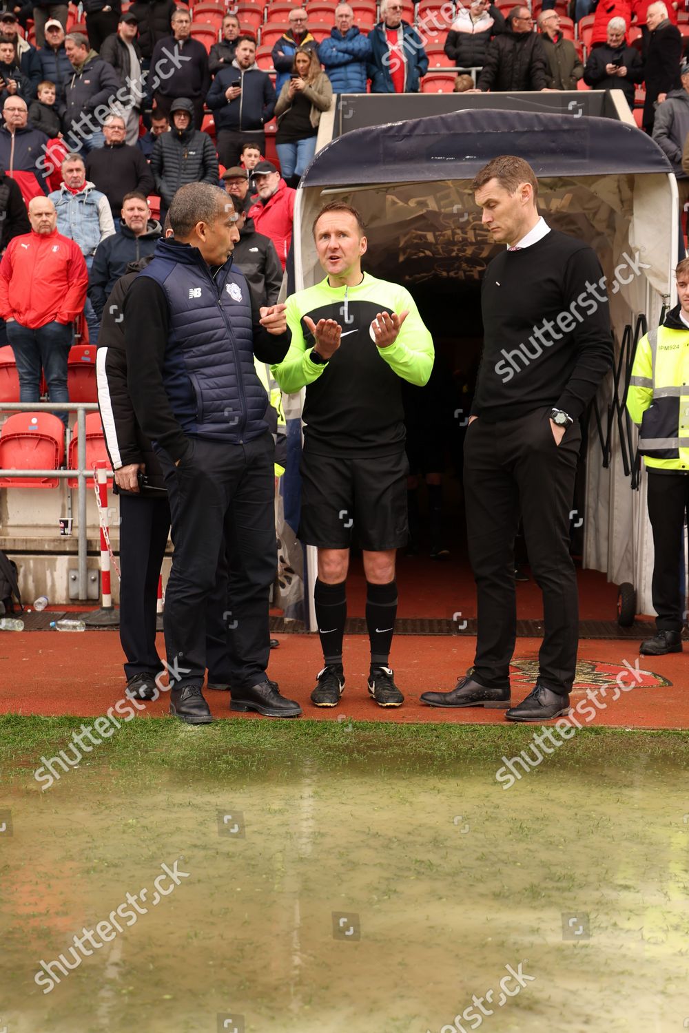 Referee Mr Oliver Langford Talks Sabri Editorial Stock Photo - Stock ...