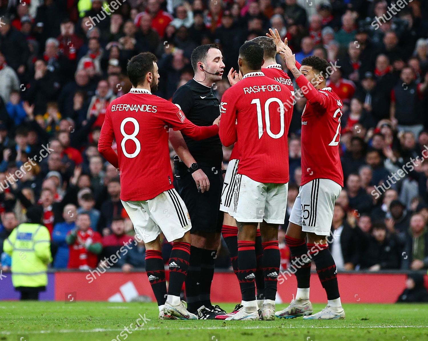 Manchester United Players Surround Referee Mr Editorial Stock Photo ...
