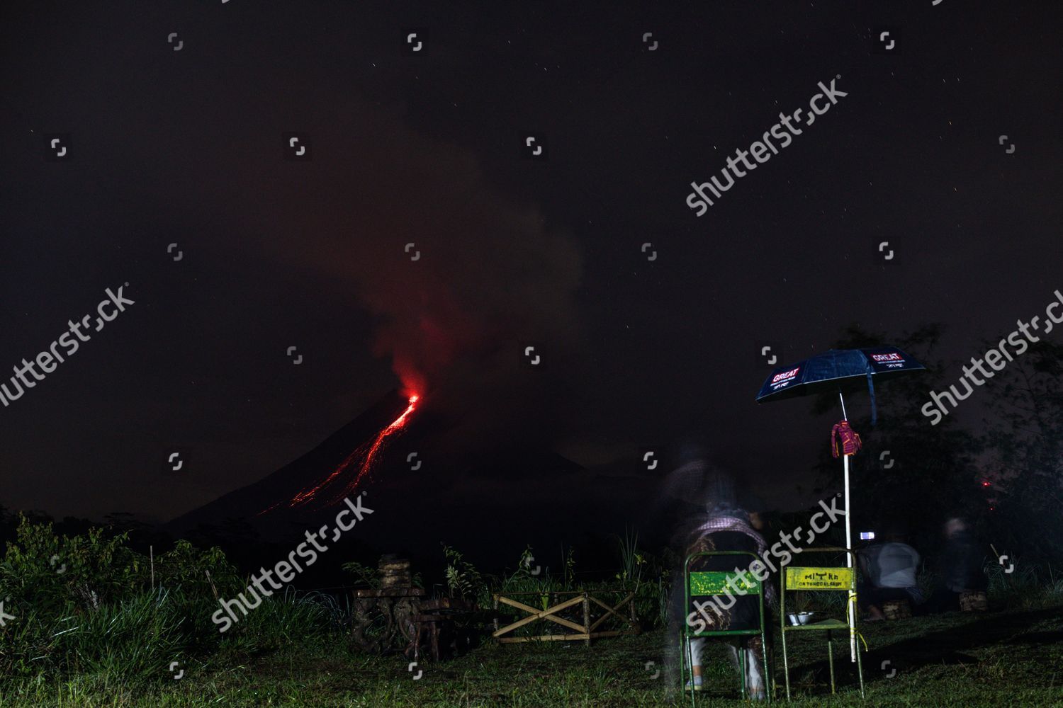 Local Villagers Take Photos Mount Merapi Editorial Stock Photo - Stock ...
