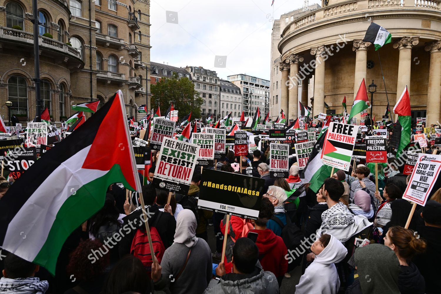 Protesters Hold Signs Flags During Propalestine Editorial Stock Photo ...