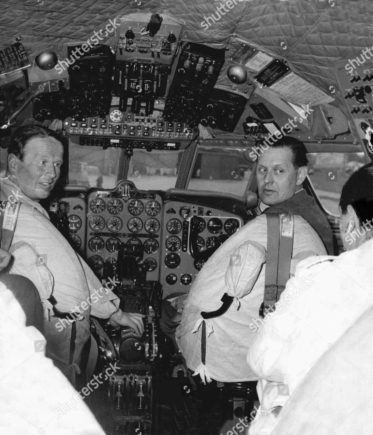 De Havilland Comet Iv Air Test Editorial Stock Photo - Stock Image ...