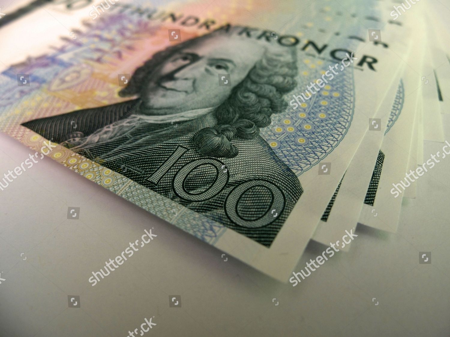 Swedish 100 Krona Banknote Featuring Carl Editorial Stock Photo - Stock ...