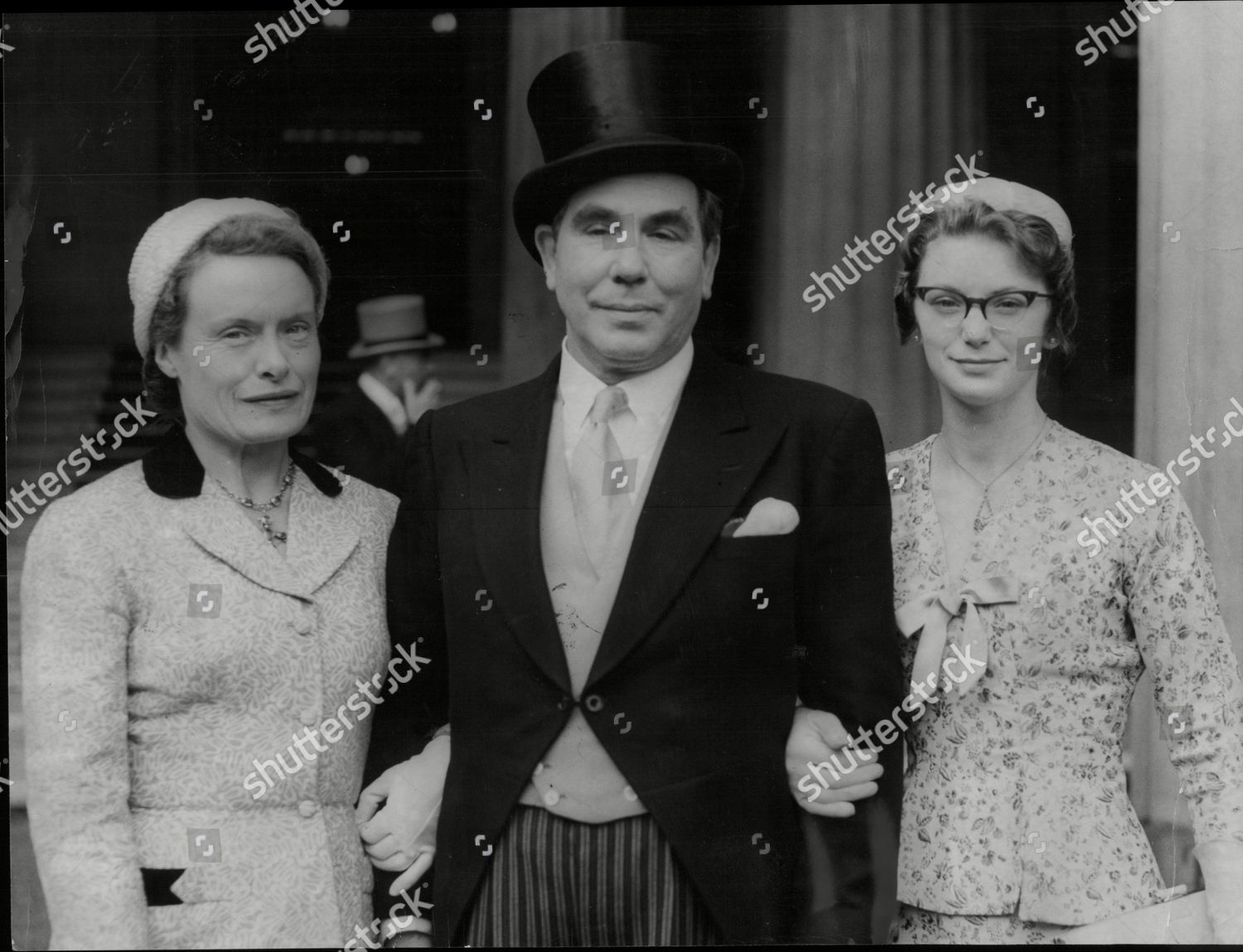 Actor Donald Wolfit Knoighted By Queen Editorial Stock Photo - Stock ...
