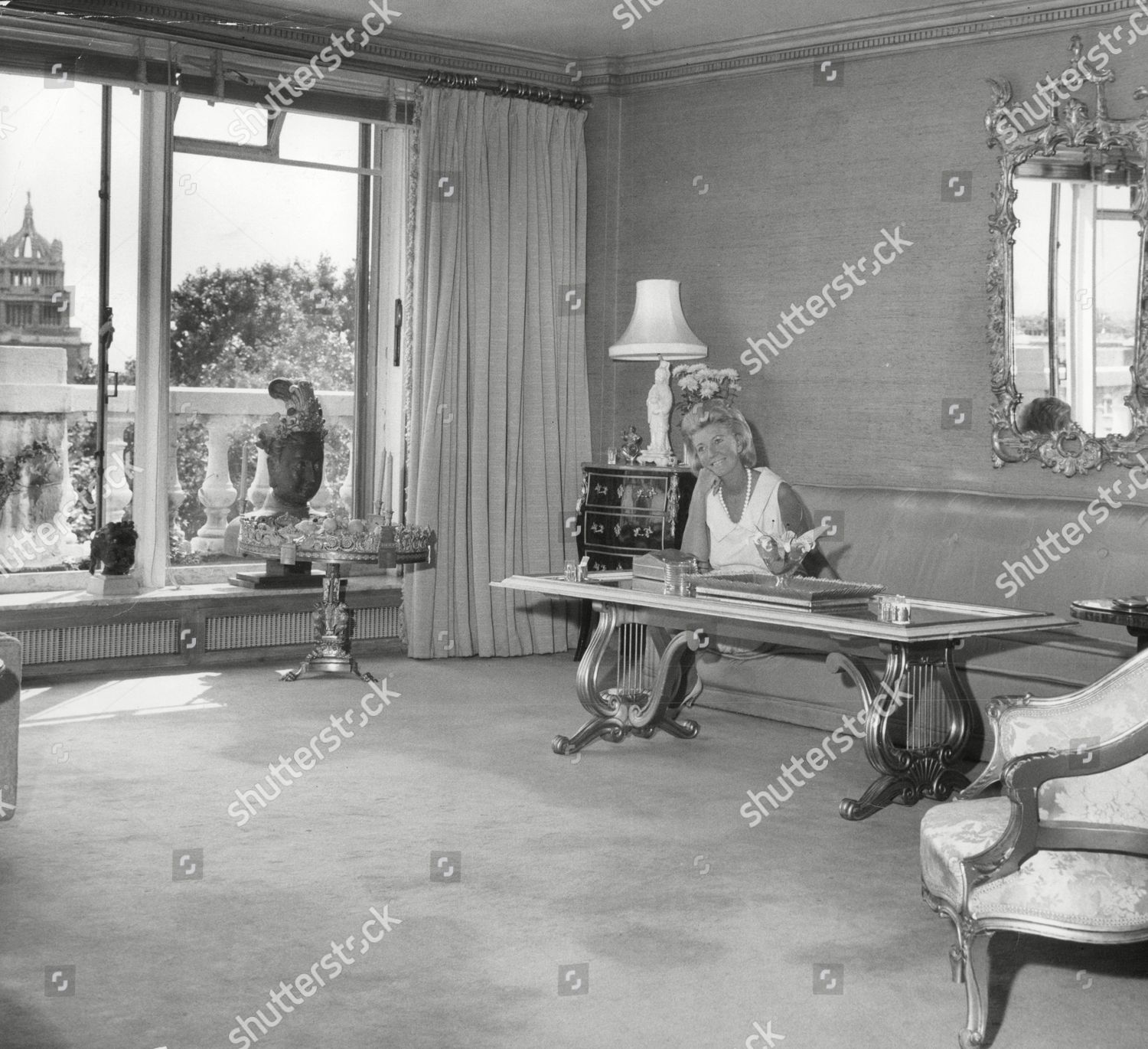 Millionairess Susan Wilding Her Penthouse Apartment Editorial Stock ...