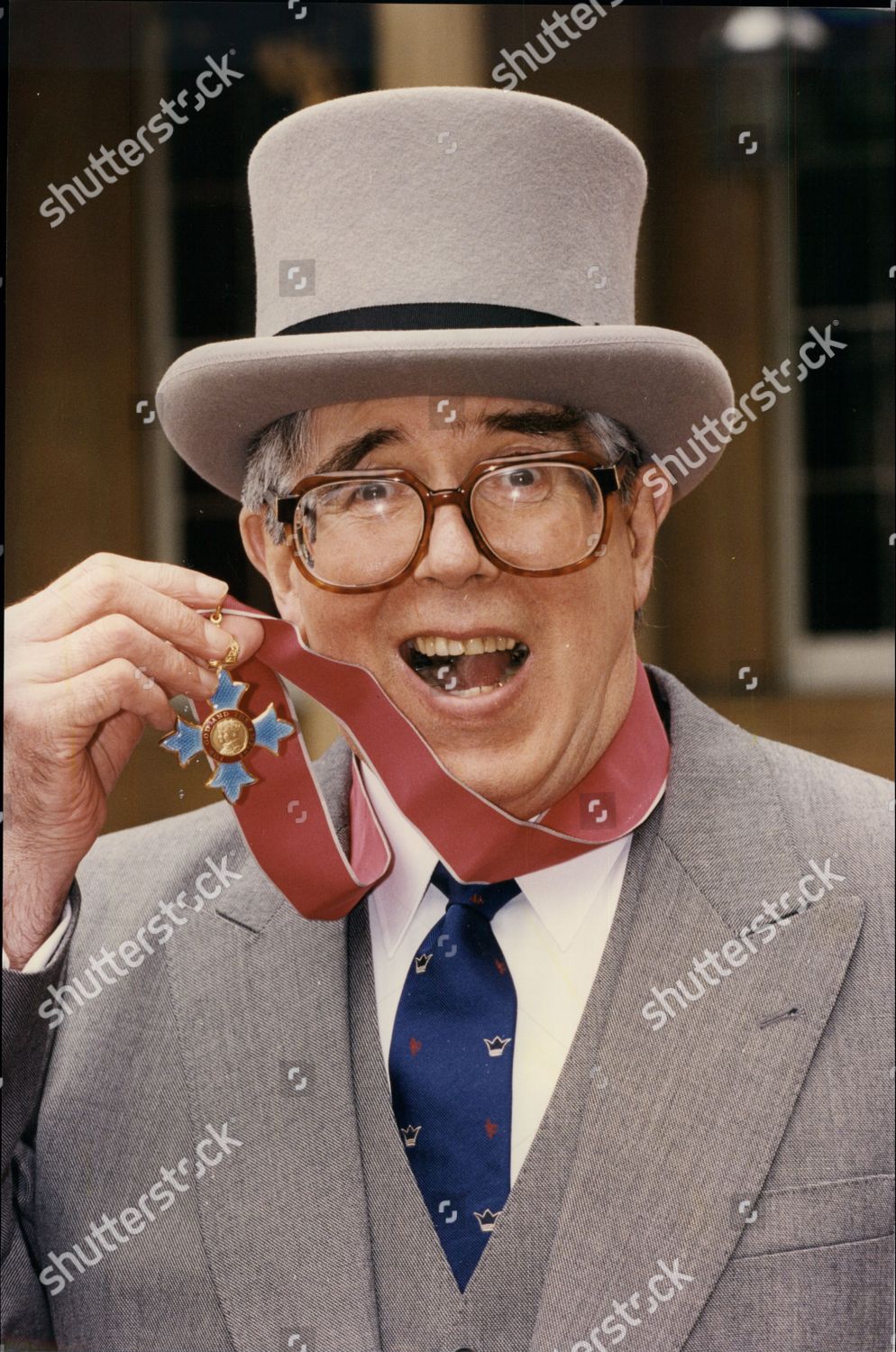 Leslie Crowther Dead 996 After Receiving Editorial Stock Photo - Stock ...