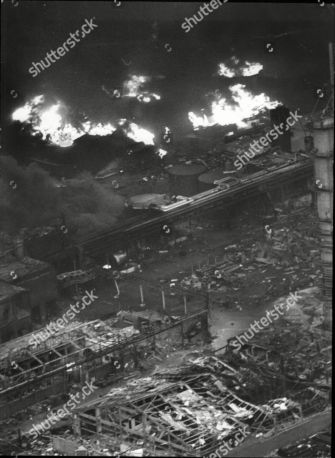 AERIAL VIEW AFTER EXPLOSION FLIXBOROUGH NYPRO Editorial Stock Photo ...