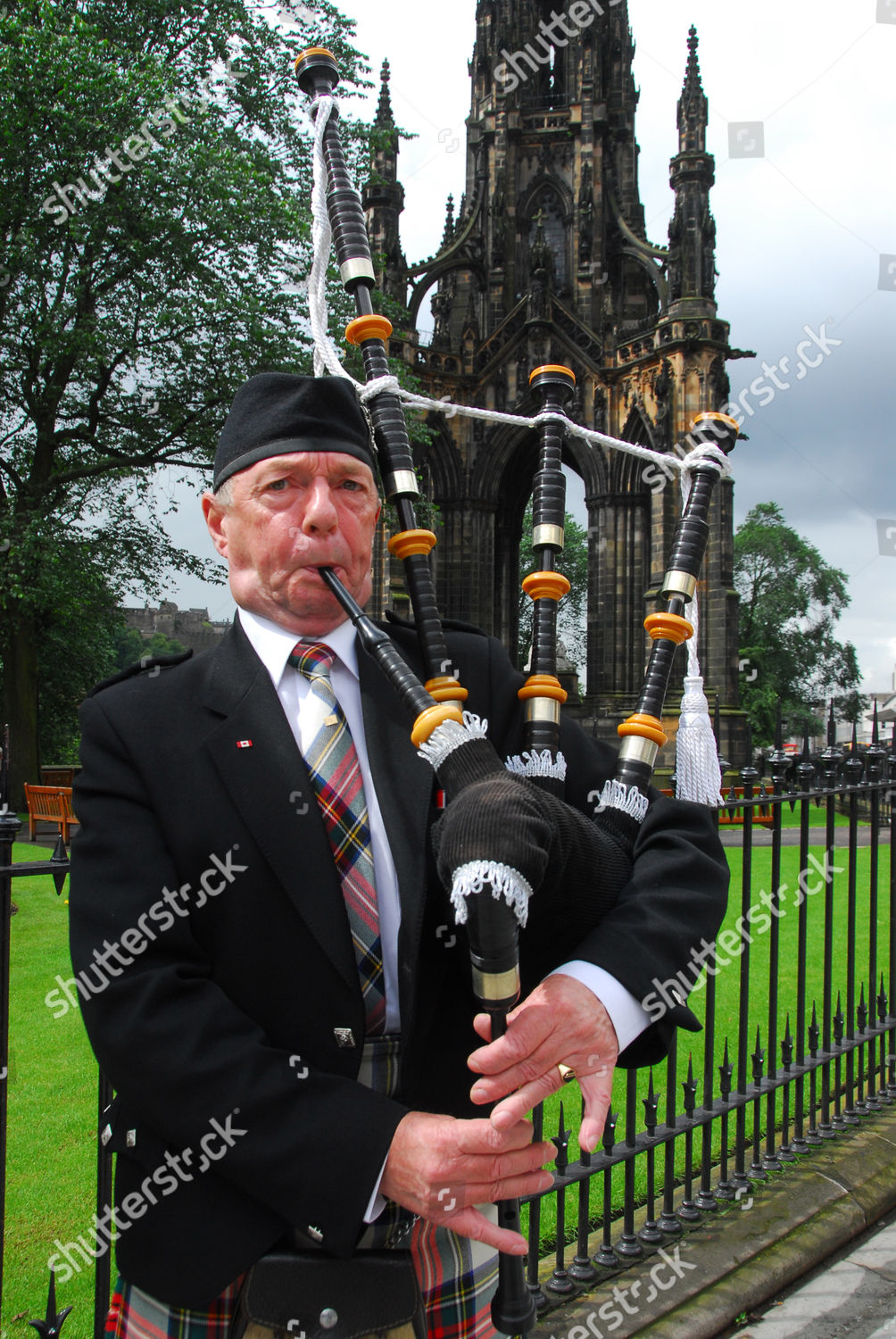 Scotsman Kilt Bagpipe Edinburgh Scotland Editorial Stock Photo - Stock ...