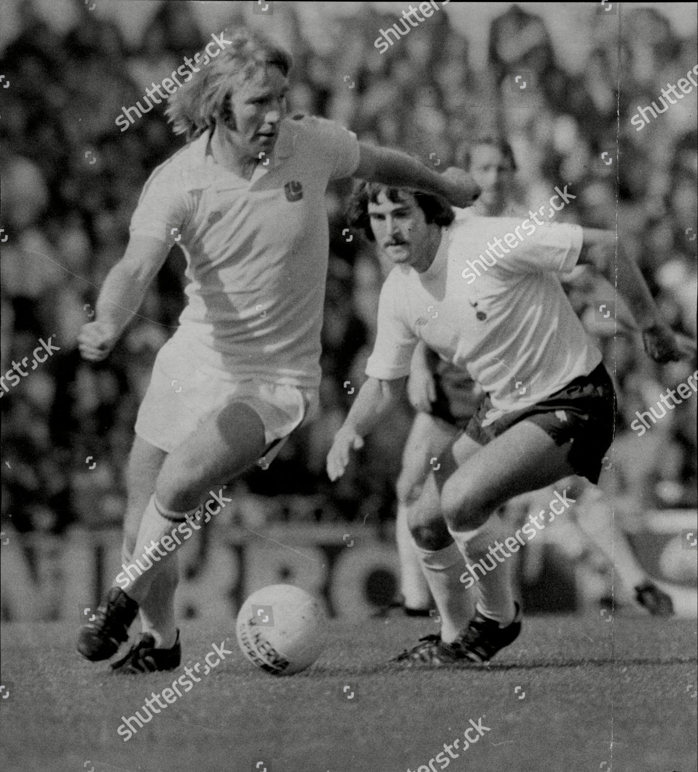 England Footballer Tony Currie Action Leeds Editorial Stock Photo ...