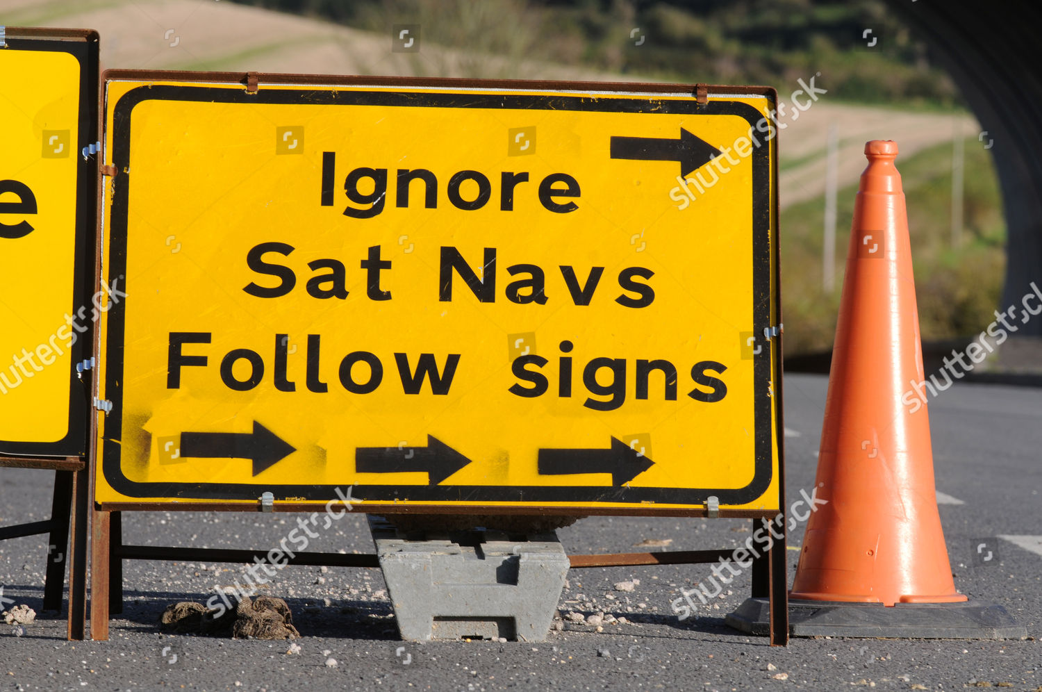 Ignore Sat Navs Sign Editorial Stock Photo - Stock Image | Shutterstock