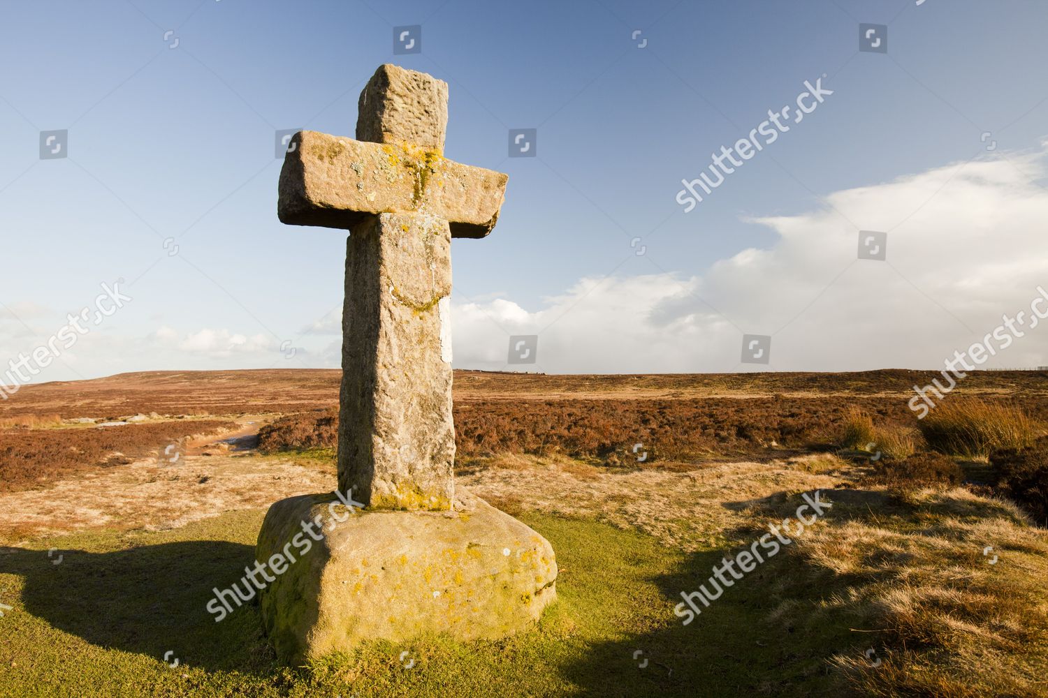 Cowpers Cross Ancient Stone Cross Stands Editorial Stock Photo - Stock ...