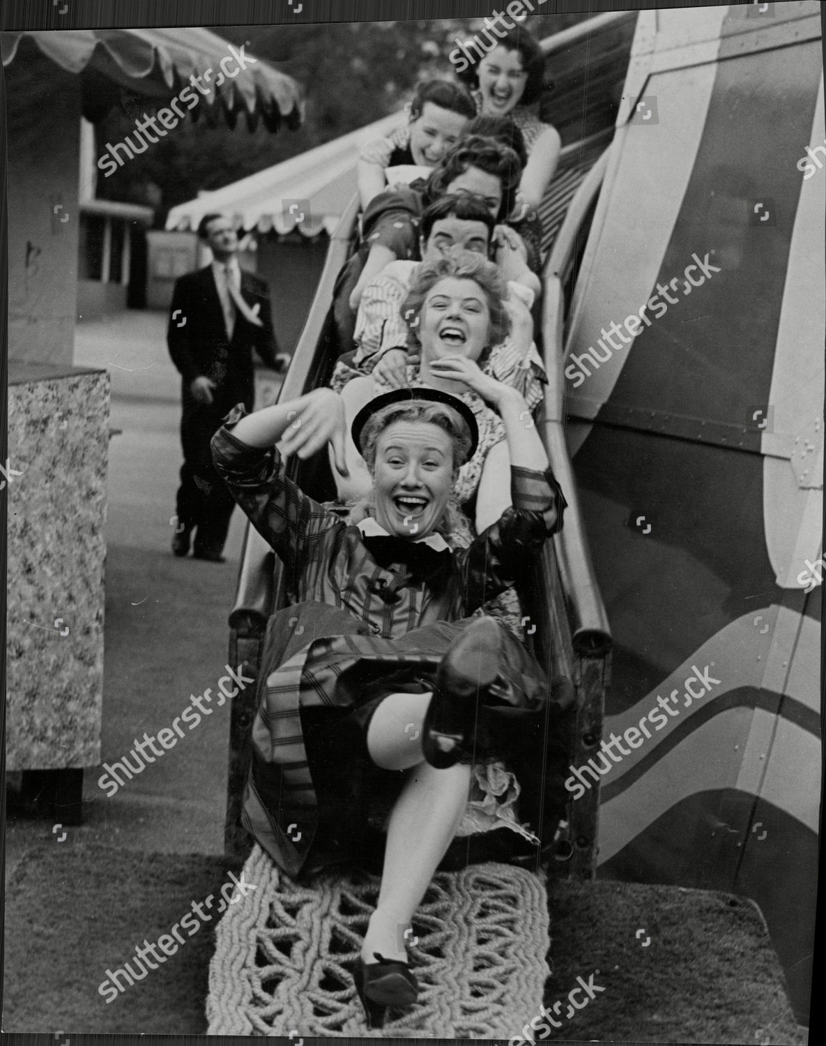 Actress Singer Elizabeth Larner Front Shani Editorial Stock Photo ...