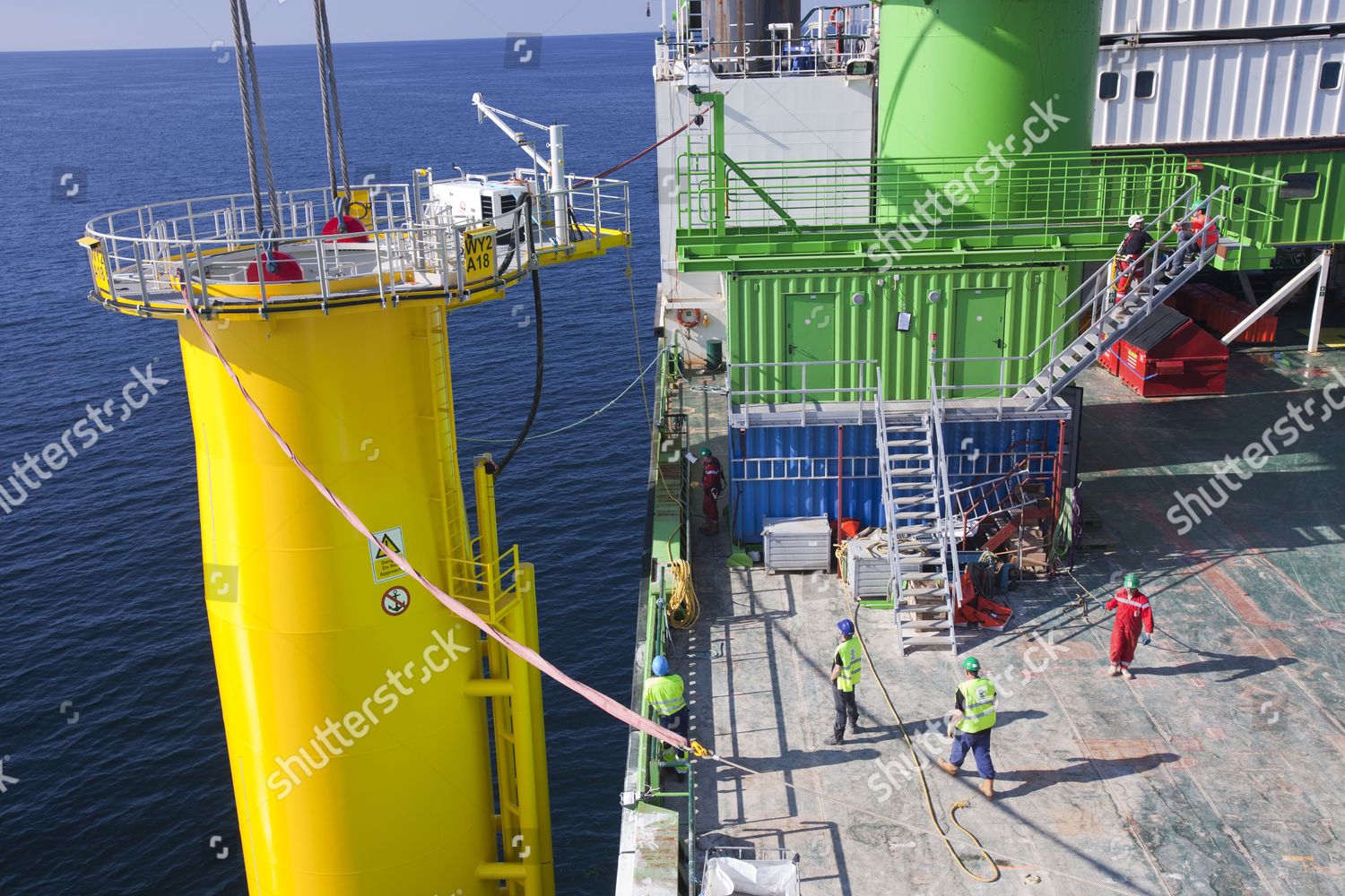 Jack Barge Goliath Lifting 320 Tonne Editorial Stock Photo - Stock ...