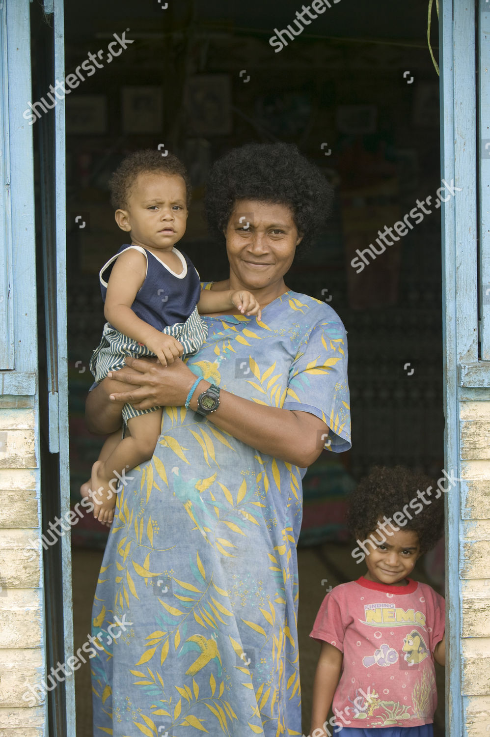 Fijian Mother Kids Bukaya Fijian Highlands Editorial Stock Photo ...