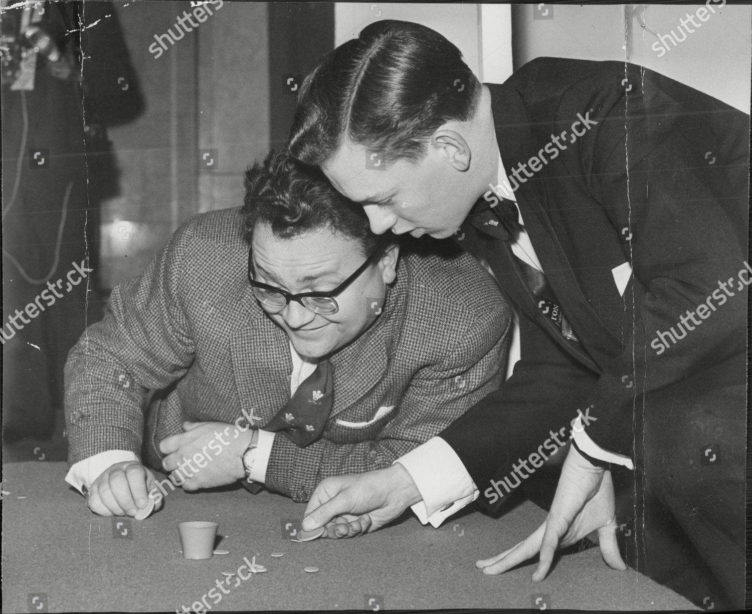 People Playing Tiddlywinks Competition Tiddlywinks Indoor Editorial ...