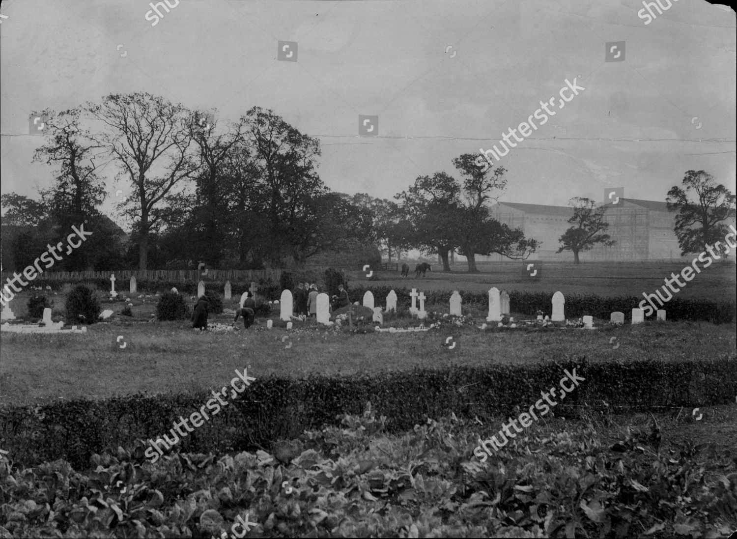 Cemetery Cardinton Where Victims R101 Airship Editorial Stock Photo ...
