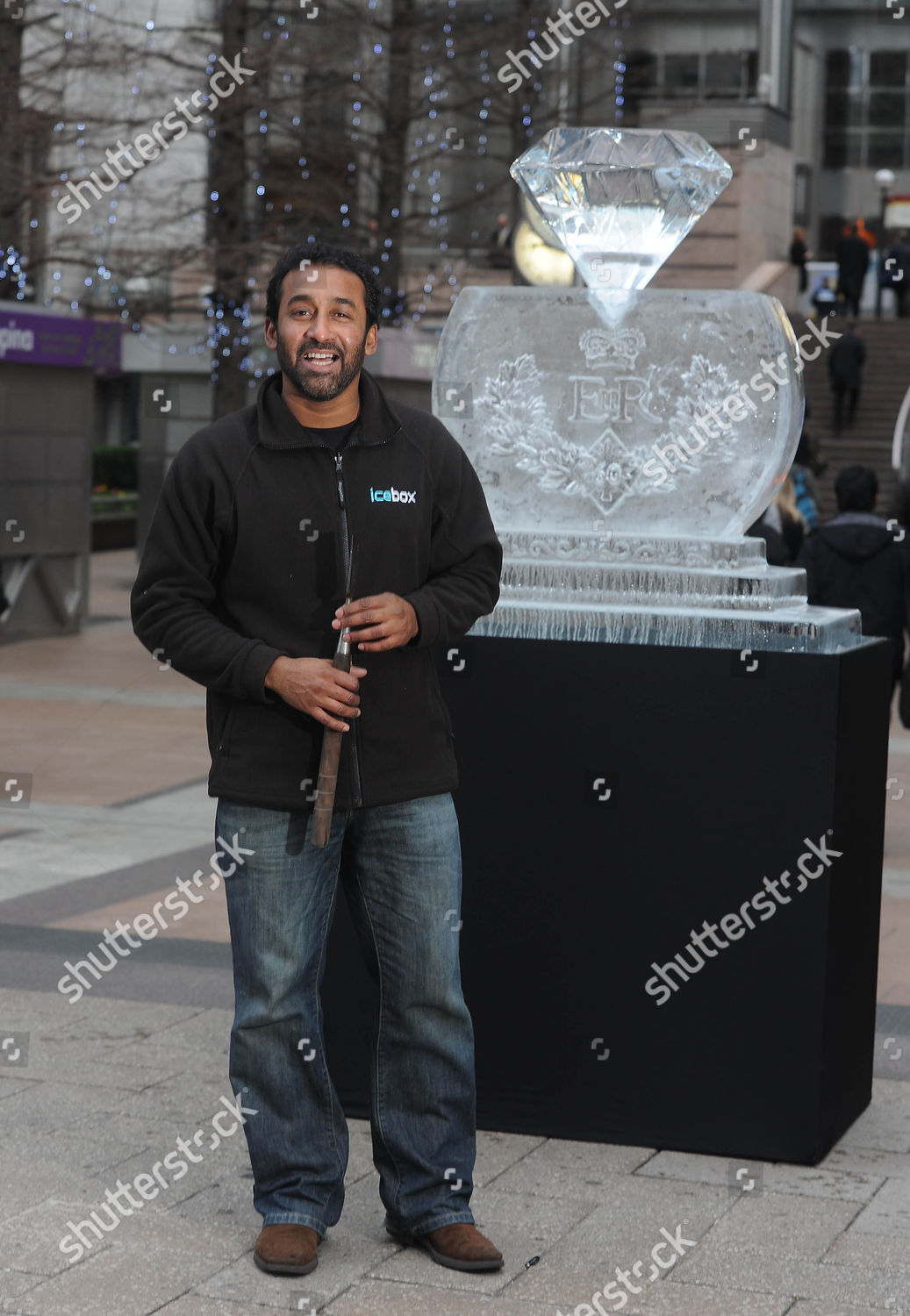 Sculptor Asanga Amerasinghe Has Created Giant Editorial Stock Photo ...