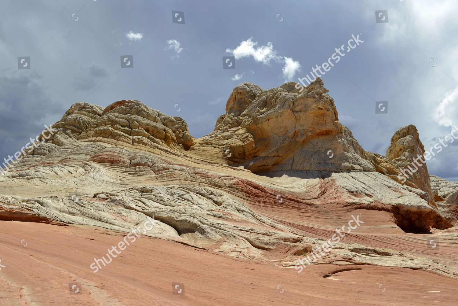 Approaching Thunderstorm Brain Rocks White Pocket Editorial Stock Photo ...