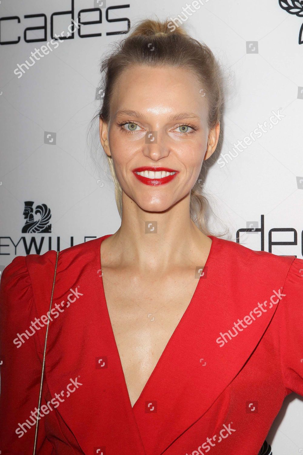 Sarah Deanna Editorial Stock Photo - Stock Image | Shutterstock