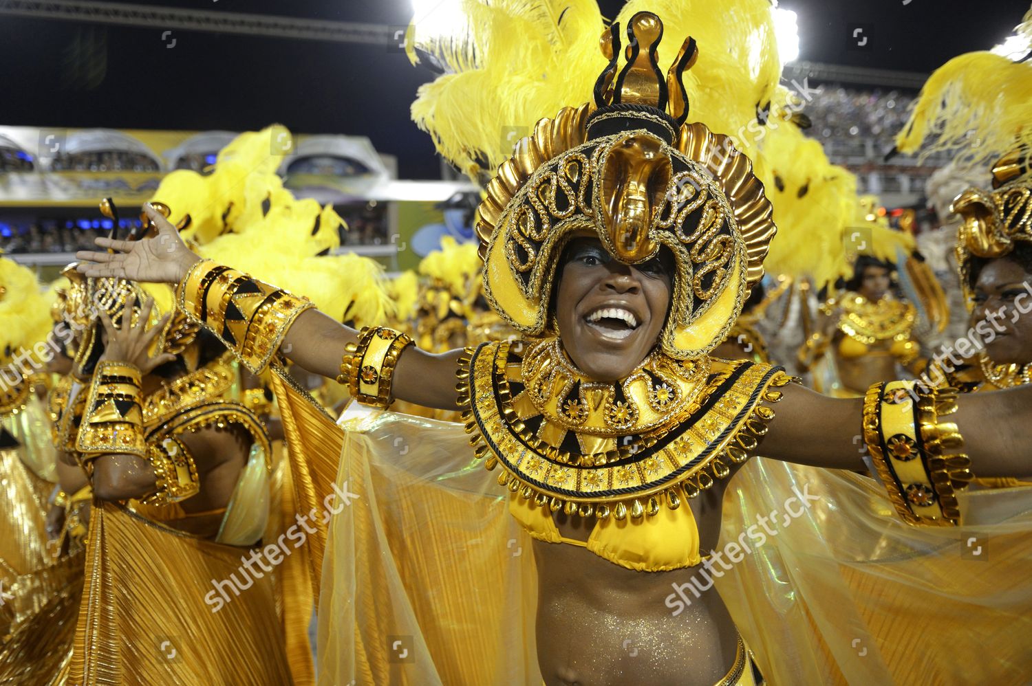 Female Samba Dancer Parade Samba School Editorial Stock Photo - Stock ...